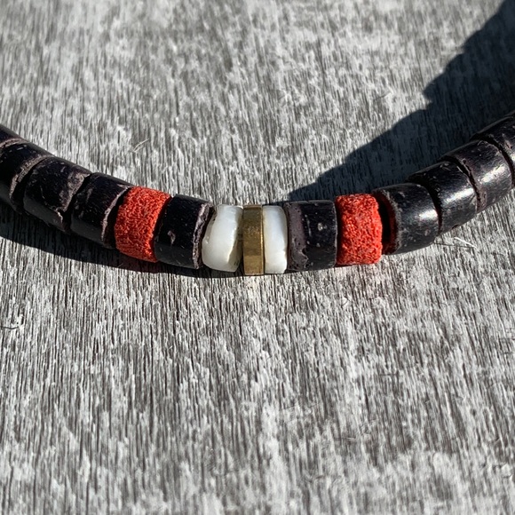 Vintage | Jewelry | Vintage Blackredwhite Puka Shell Necklace | Poshmark